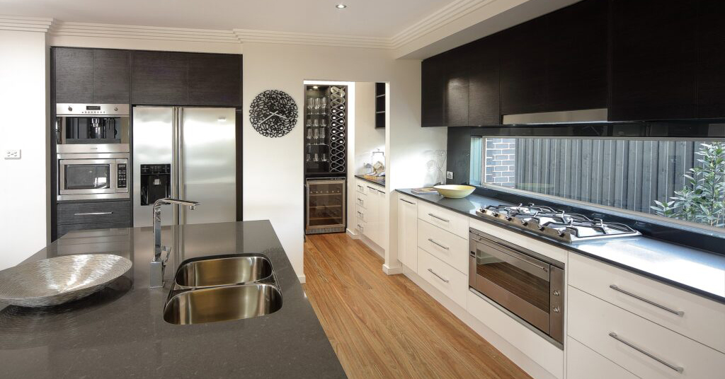 7 Kitchen Design Ideas to Create the Ultimate Entertainer's Kitchen