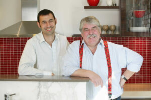 Caesarstone® Bench Top of Choice in Huey’s Kitchen - Caesarstone New ...